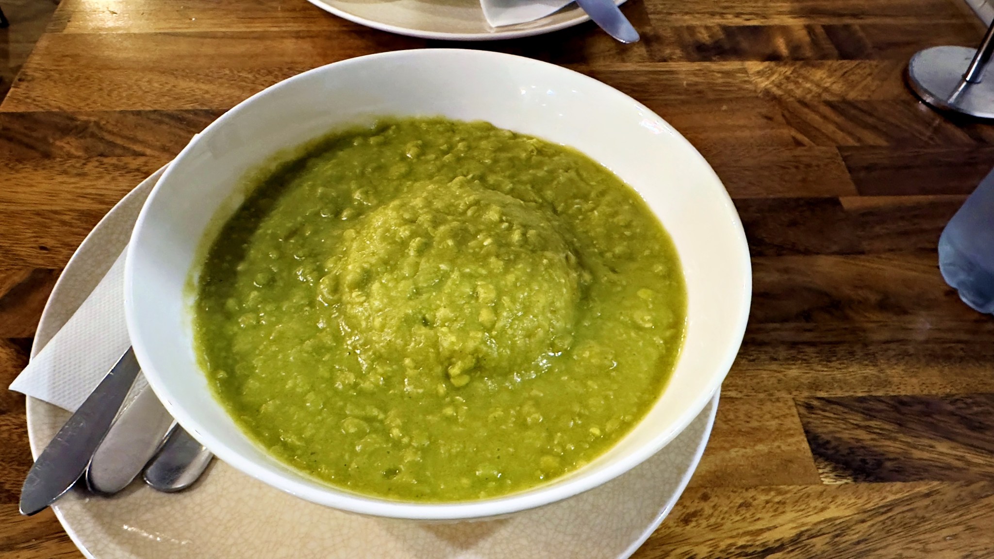 Adelaide Pie Floater – Yummy Lummy